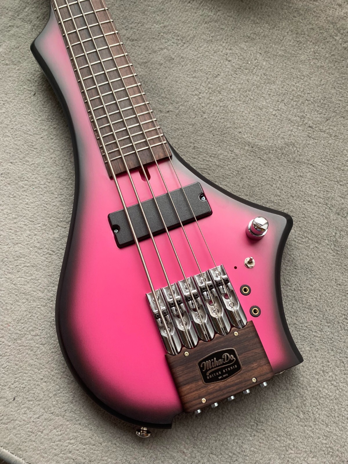 Short Scale Bass 5 string Scale 22" Travel Bass FingyBass B-Style | eBay