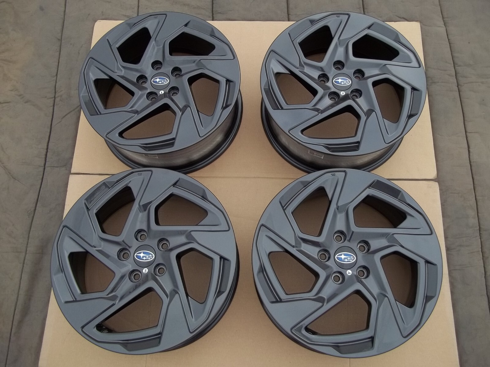 ONE 2024 SUBARU CROSSTREK 18" WHEEL #1 DARK CHARCOAL FACTORY 18IN RIMS ...