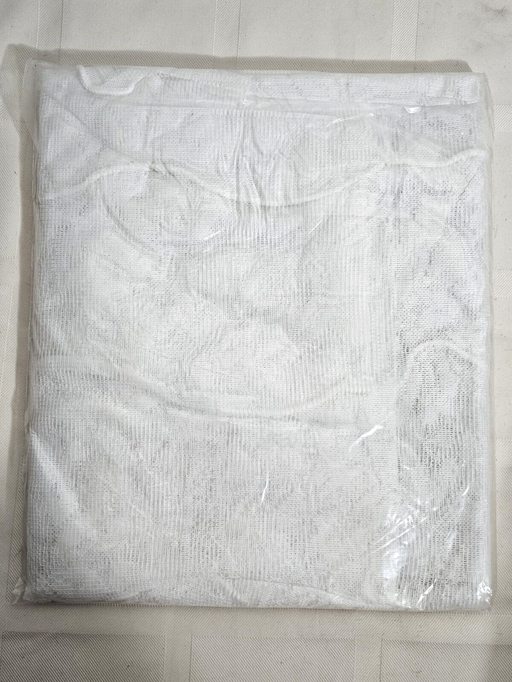 Scranton Lace Christmas Tablecloth "Holly & Ribbons" Cover White 60"X60 ...