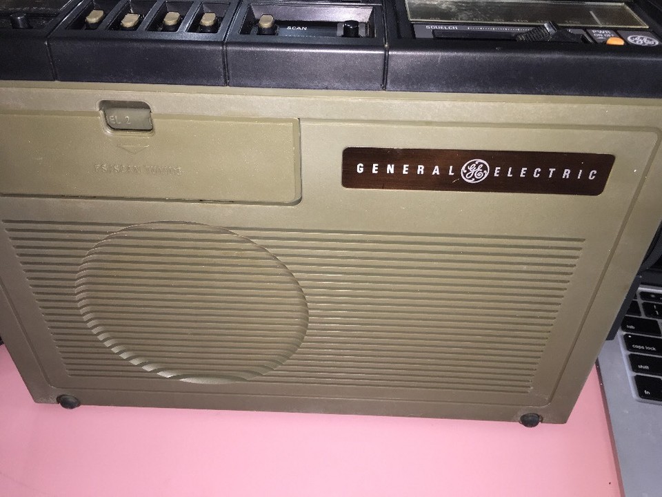 GE AM/FM Stereo Radio With Built In Equalizer Vintage Very Rare-SHIPS N ...