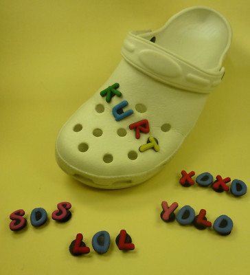 Buchstaben Pin Clogs Schuh Charms Anstecker Name personalisiert Message ...