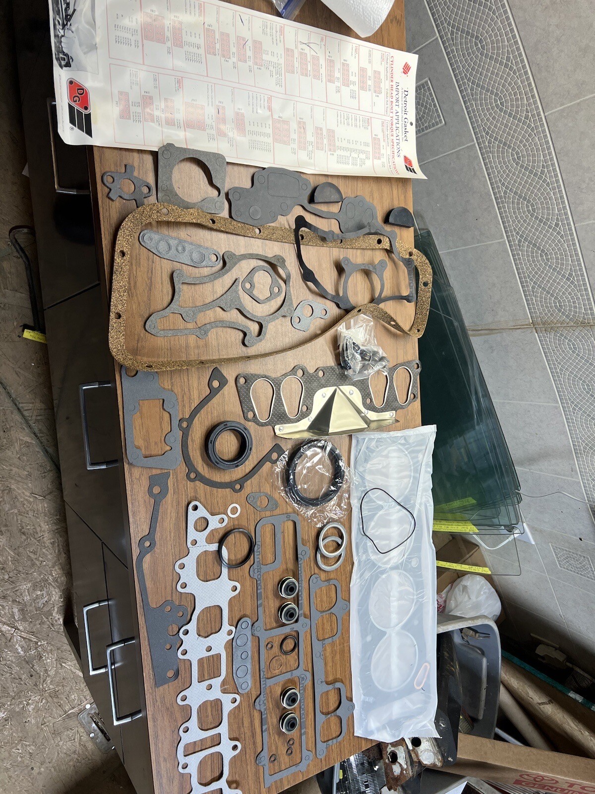 Detroit Gaskets NOS 1985 - 1987 Toyota 2367 CC 4 Cylinder Gasket Set ...