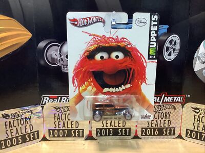 Hot Wheels Disney The Muppets-Animal Midnight Otto Real Riders | eBay