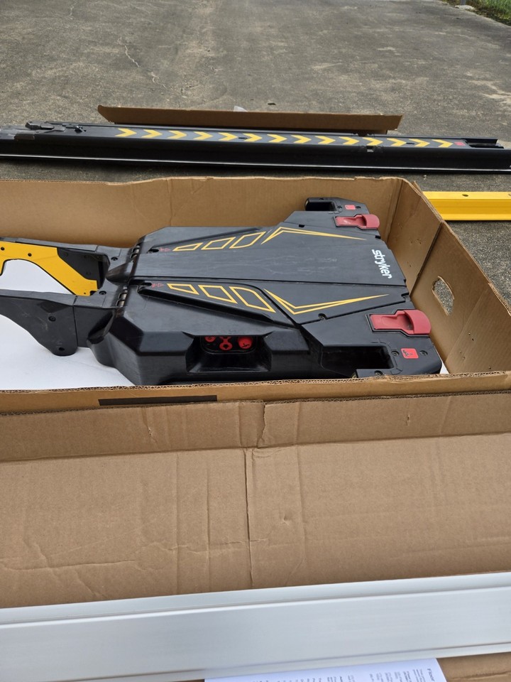 Stryker Power Pro XT 700lb W/powerload ambulance Stretcher Electric ...