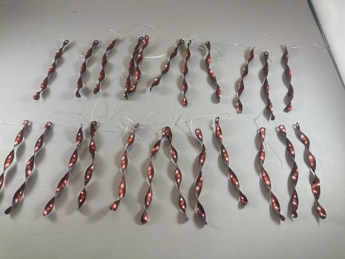Twisted Aluminum Icicle Ornaments Red DIAMOND RAY 23 5.5” Vintage ...