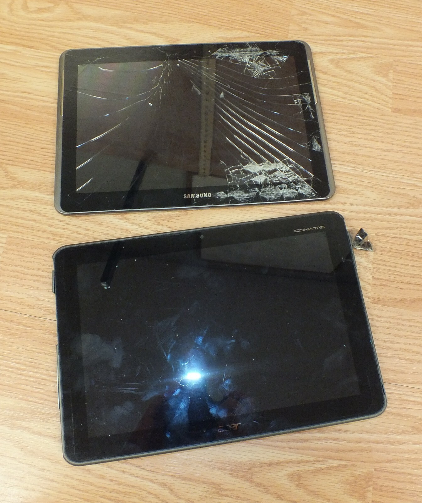 **FOR PARTS** Lot of 2 Acer Iconia Tab & Samsung (GT-P5113TS) Tablets ...