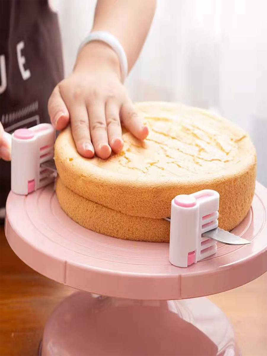 Adjustable Cake Slicer