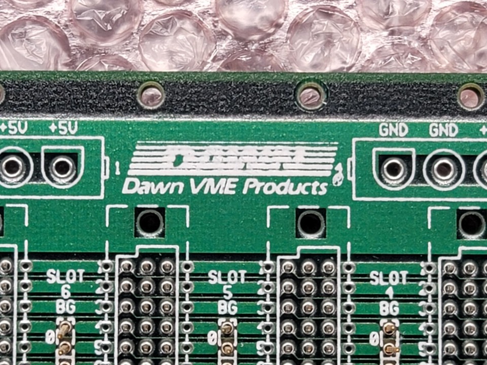 Dawn VME Monolithic 9-Slot Backplane VMEBP09J1J2OB 05-1003040 Rev C | eBay