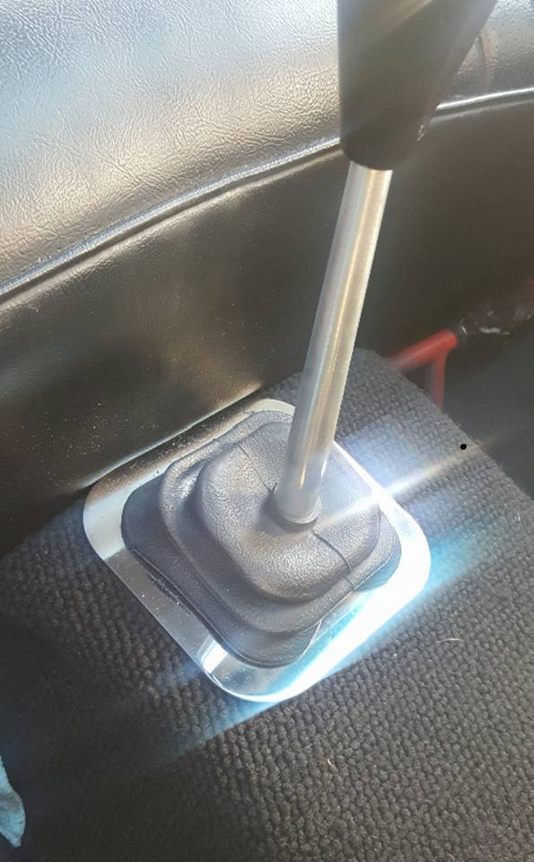 SHIFTER HANDLE RUBBER BOOT SURROUND SUITS FORD FALCON XT GT TOPLOADER ...