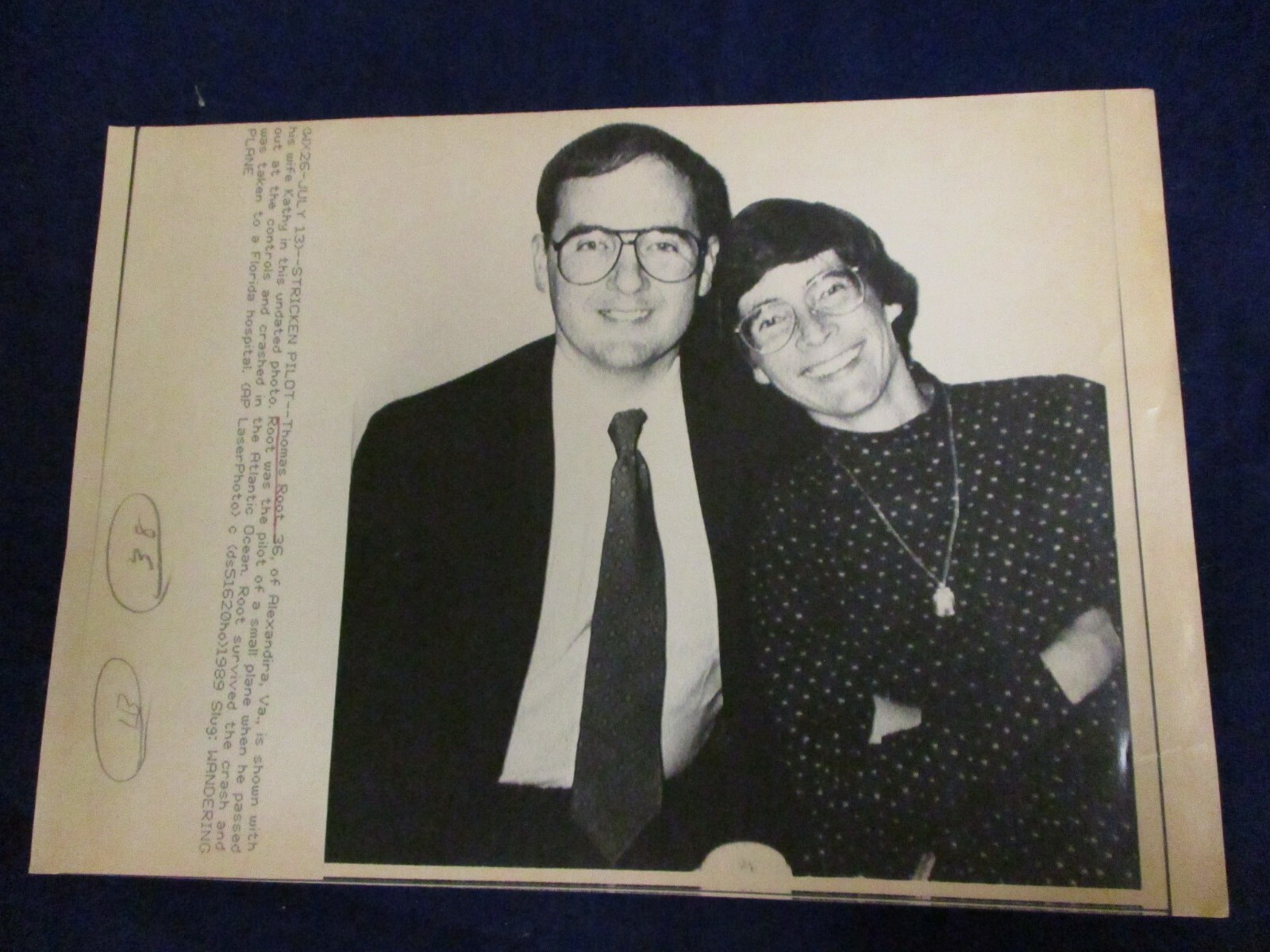 Wire Press Photo 1989 Thomas Root and wife Kathy stricken pilot Florida ...