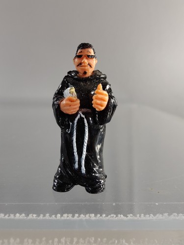 2002 HOMIES SERIES 3 *** EL PADRECITO *** 1.75" ACTION FIGURE 1/32 ...
