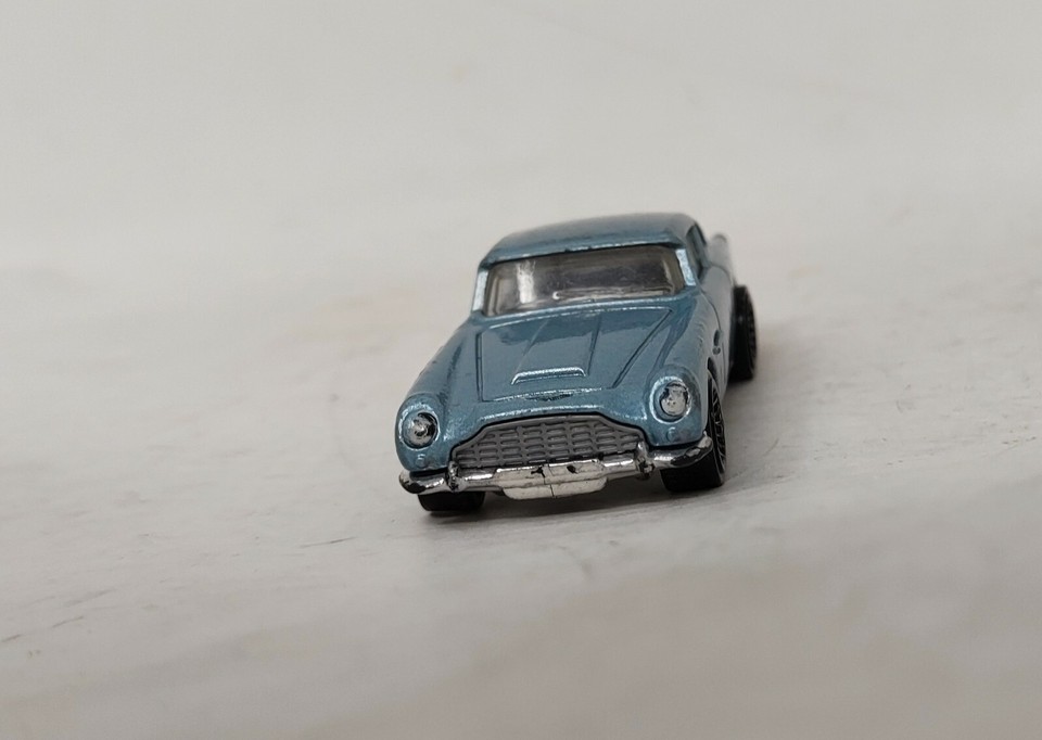 Hot Wheels Aston Martin 1963 DB5 Light Blue Loose | eBay