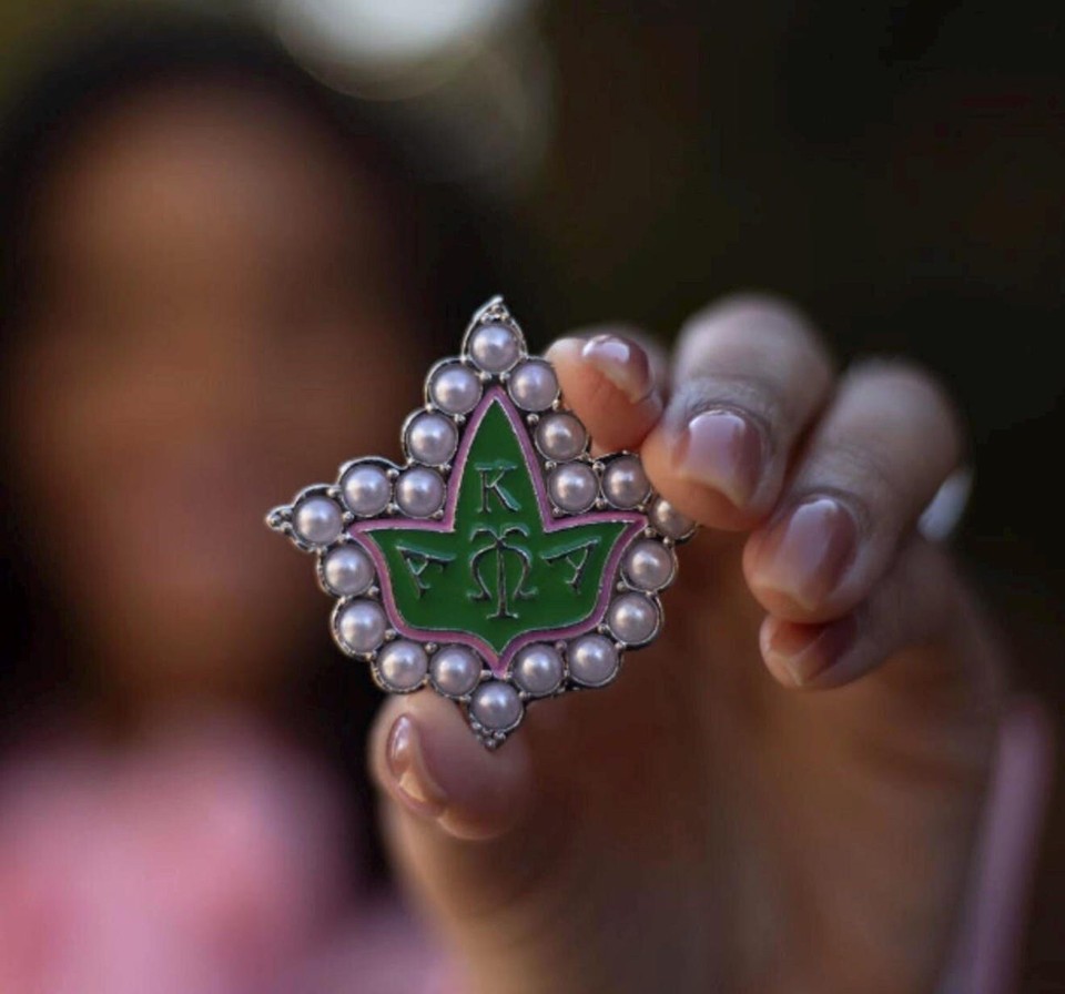 ALPHA KAPPA ALPHA Faux Pearl Enamel Pin ♡ AKA Divine 9 Pink Green HBCU ...