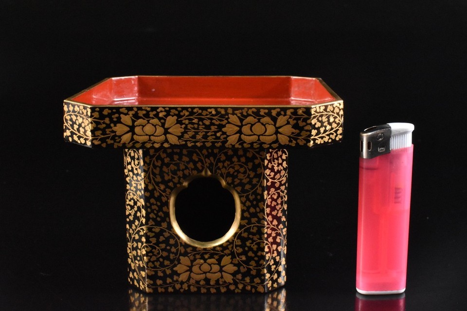 T8937: Japanese Wooden Lacquer ware Arabesque gold lacquer WOODEN TRAY ...