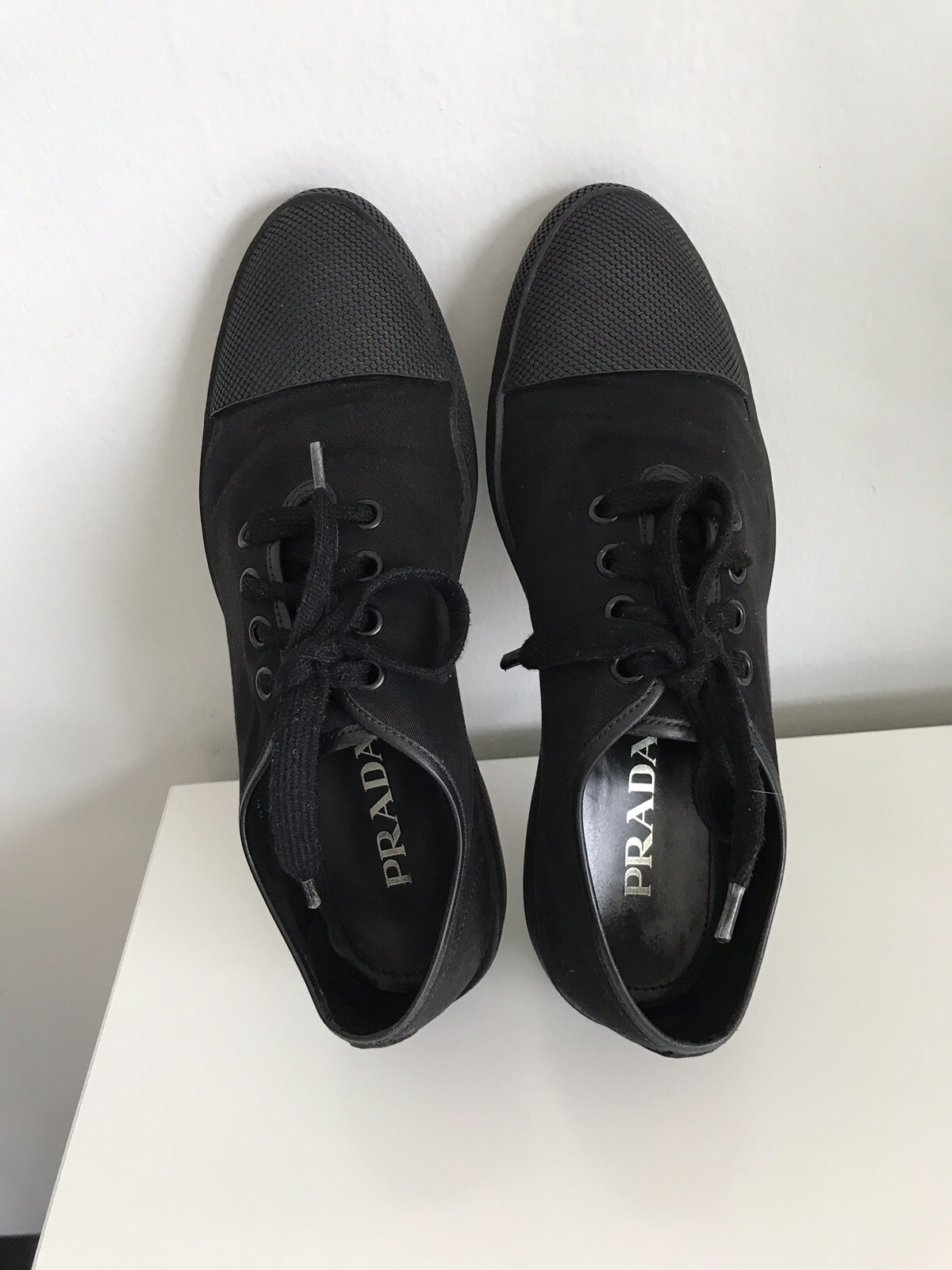 AUTHENTIC PRADA BLACK CAP TOE LACE UP 2EG 149 SNEAKERS SZ 8 1/2 MADE IN ...