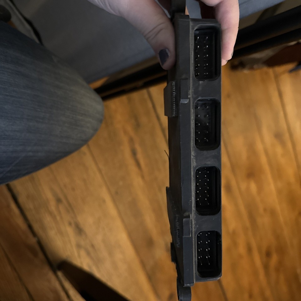 WESTERN FISHER PLOW 4 PORT ISOLATION MODULE Used 27781 GREEN | eBay