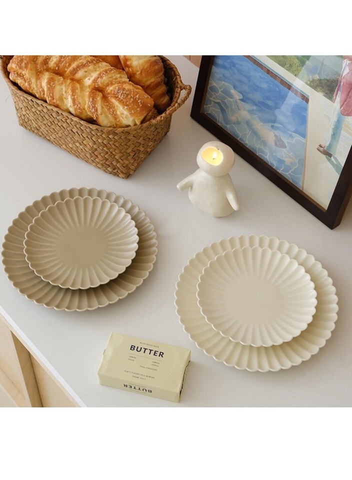 Daisy Dinner Plates Set of 6, 9-inch Round, Matte 9 Inch Crème | eBay