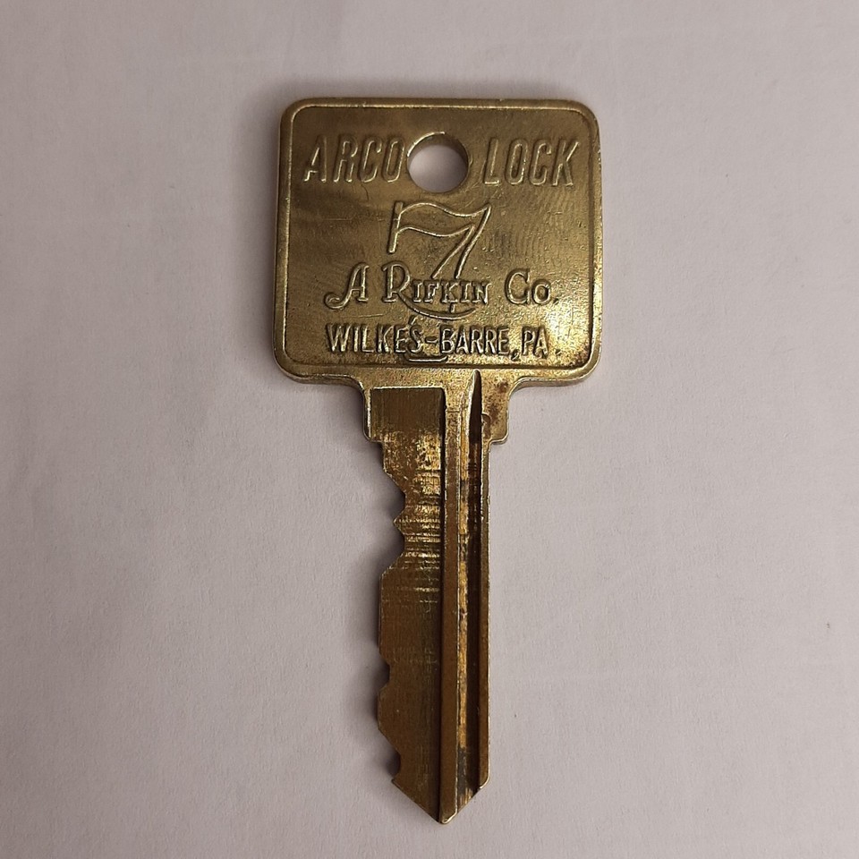 Vtg ARCO LOCK Bank Deposit Key 7 A Rifkin Co Brass Wilkes-Barre PA ...