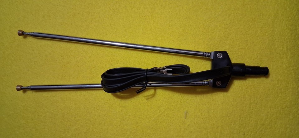 8 Vintage Telescoping TV Antenna Rabbit Ears ~ Extends 39 inches | eBay