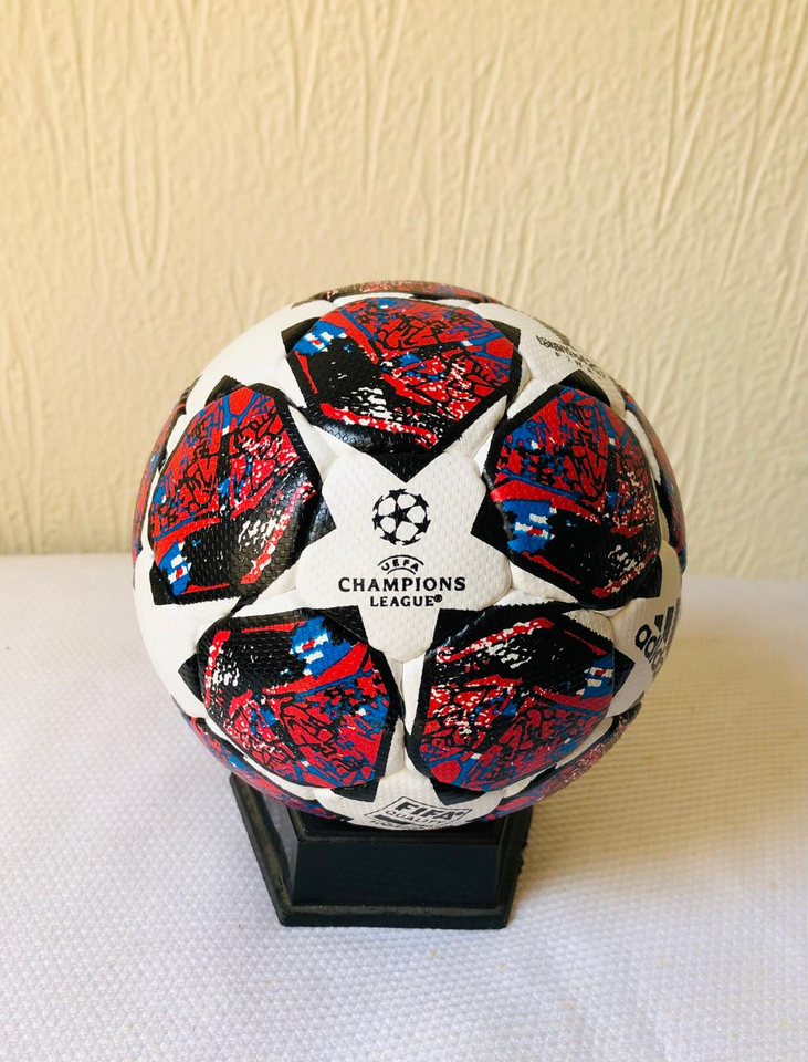 UEFA Champions League Mini Soccer Ball | ISTANBUL 20 FINAL | Match Ball ...