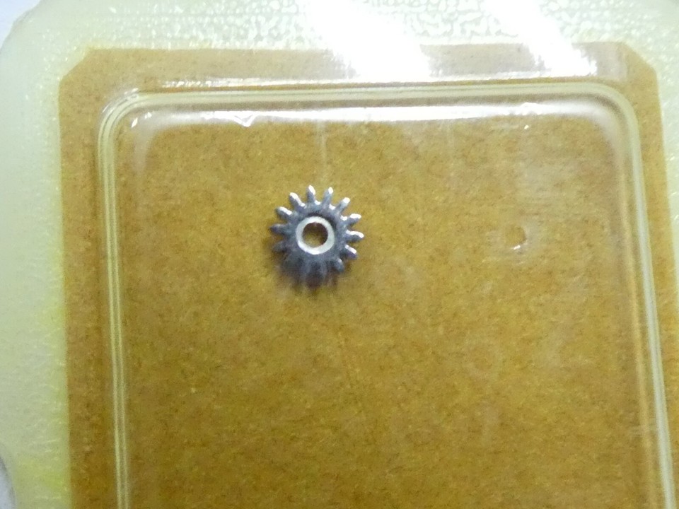 NOS Omega 563-1108 winding pinion, 563 movement- NEU | eBay