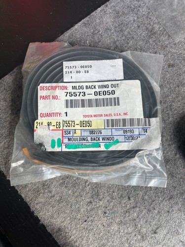 New Genuine Toyota Highlander 2020-2021 Back Window Molding 75573-0E050 ...