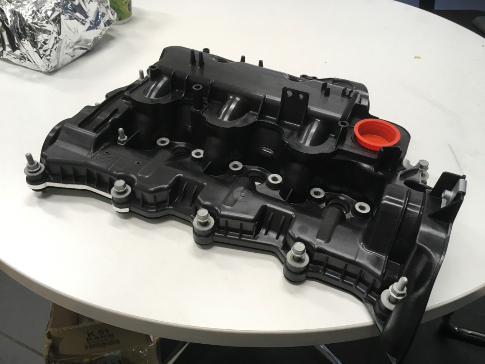 Range Rover Sport / D4 306DT SDV6 3.0 Brand NEW Right Hand Rocker Cover ...