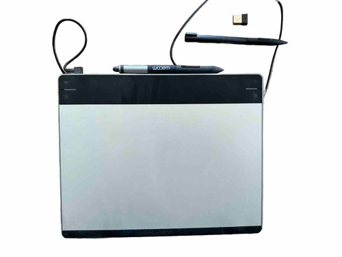 Wacom CTH-680 Intuos Medium Creative Pen & Touch Tablet | eBay