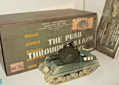 Corgi CC51015 M4A4 Sherman V Observation Tank 147th Essex Yeomanry 1.50 ...