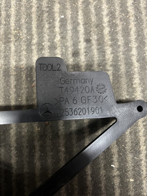 OEM MB GLC X253 Cooling Radiator Left Panel Bracket A2536201901 Genuine ...