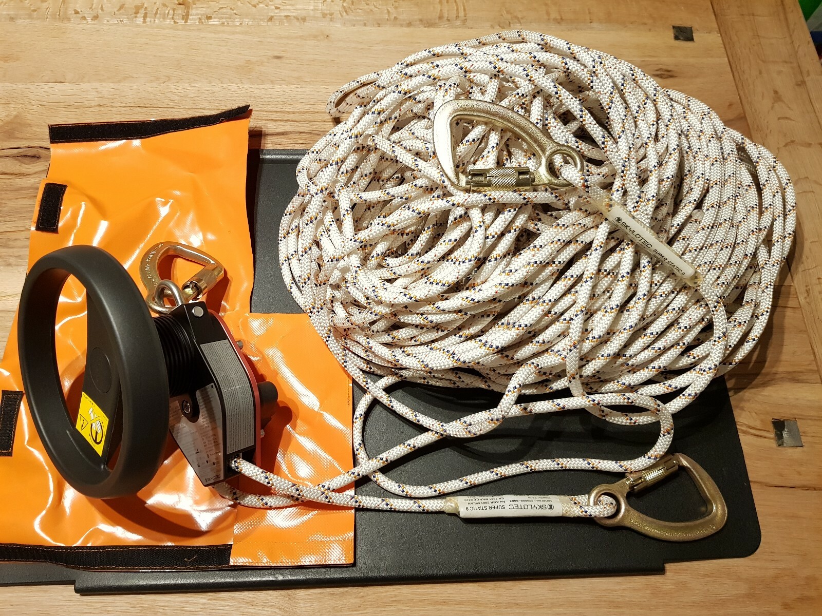 SKYLOTEC AGR2001 Milan Rescue Hub A-024 & 75m of new climbing rope *NEW ...