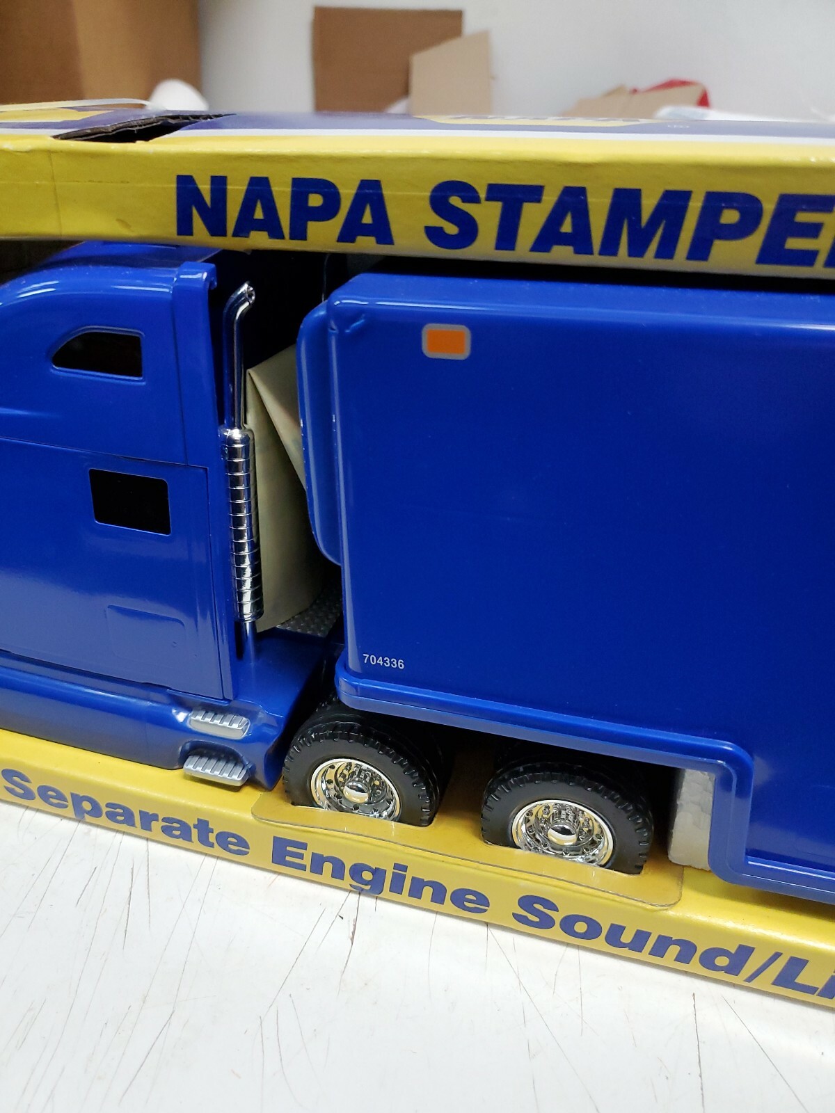First Gear NAPA 2002 Exclusive Stamped Steel Tractor Trailer HAULER02 ...