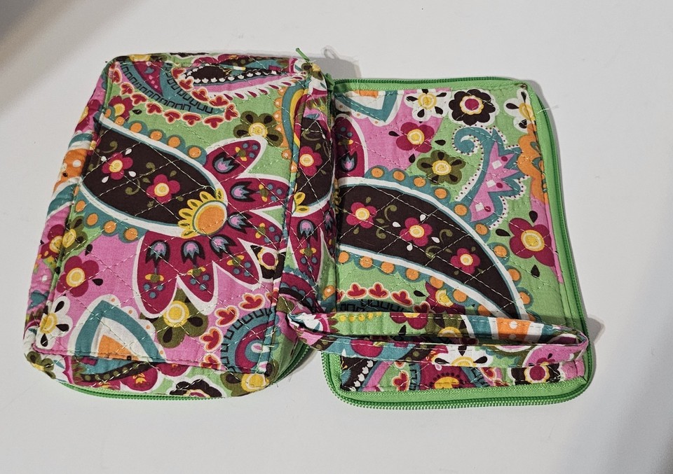Beautiful Wristlet, In A Green Paisley Pattern. Smoke Free Home. | eBay