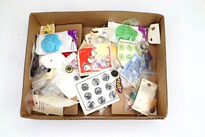 Vintage Button Lot Large Estate Collection Old Plastic & Metal Buttons ...