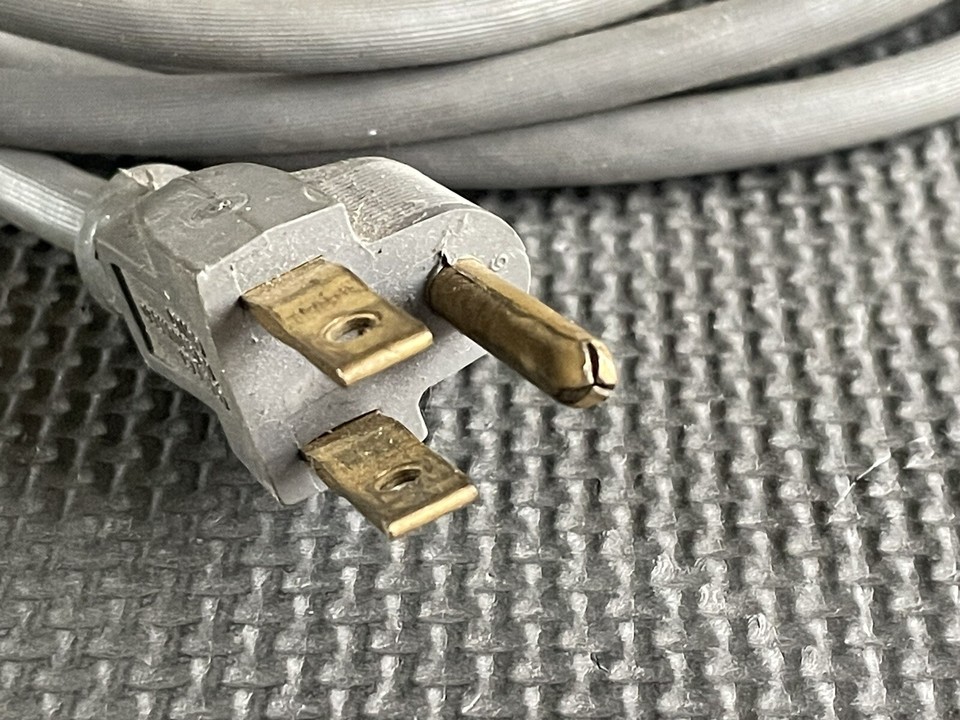 vintage BELDEN 8' 3-pin oval-end AC Cable Power Cord ARP 2600 Wurlitzer ...