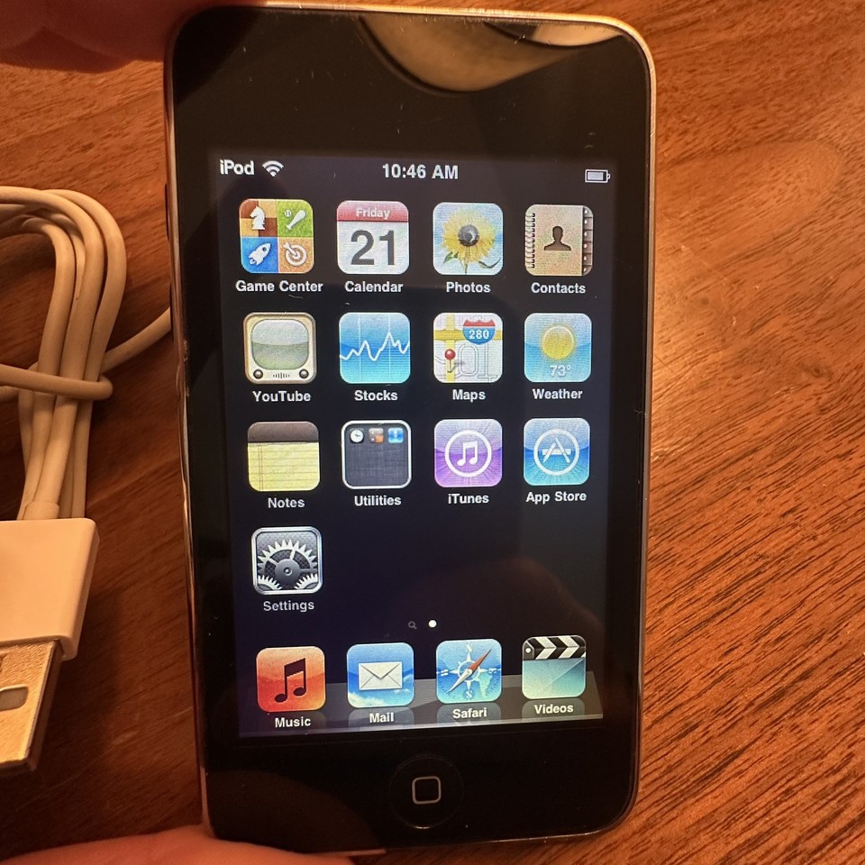 Apple iPod Touch 2nd Generation chrome 8GB #MC086LL, &Charging Cord, 1K ...