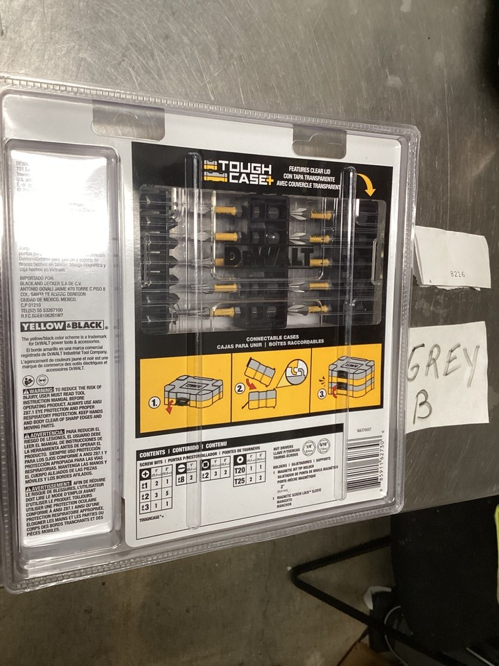 Set of 30 Pieces DeWalt MAXFIT Magnetic Screw Lock Impact Drill Driver ...