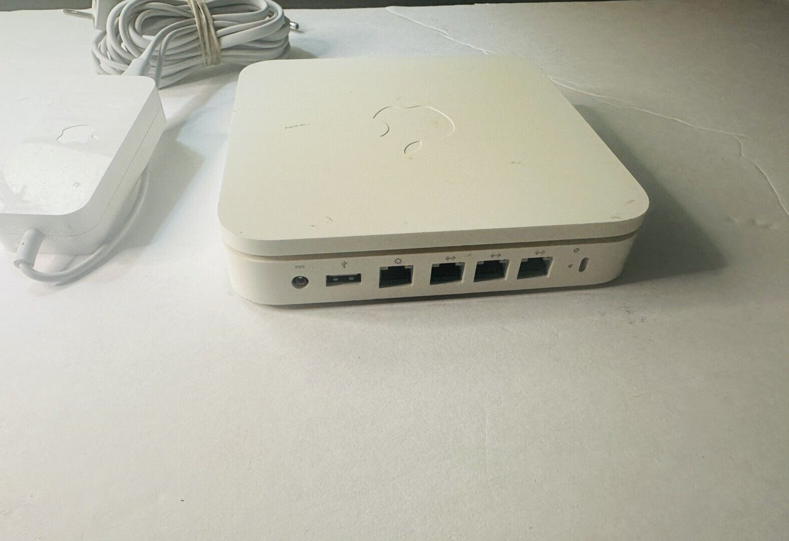 Apple Wireless A1143 AirPort Extreme Wi-Fi Router Base Station -Tested ...