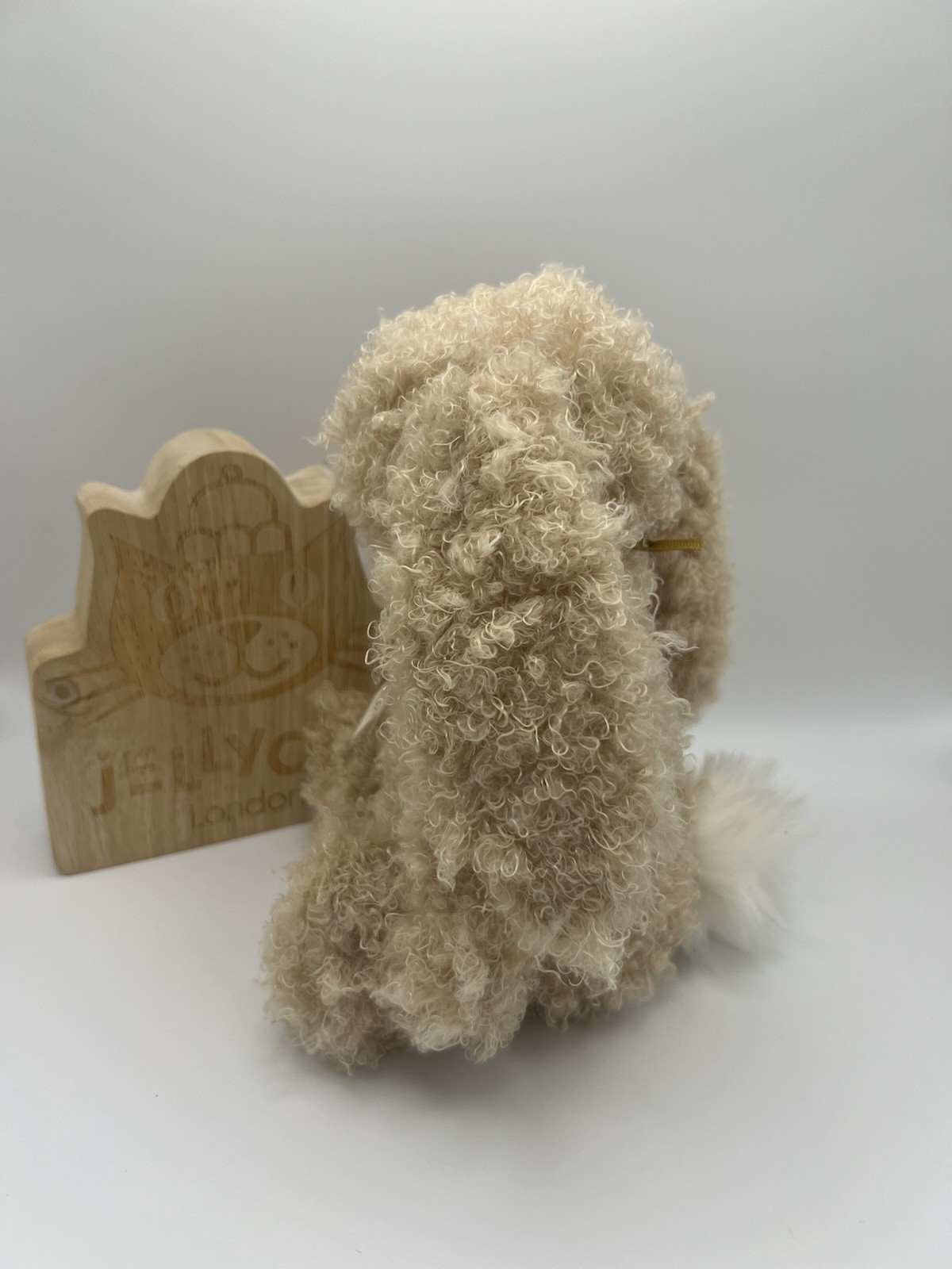 BNWT! 100% Genuine RETIRED Jellycat Medium Luxe Bunny Curly & Hangtag ...