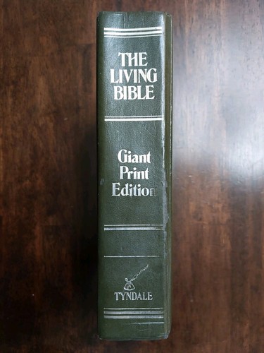 The Living Bible Giant Print Edition Hardcover Tyndale House Publishers ...