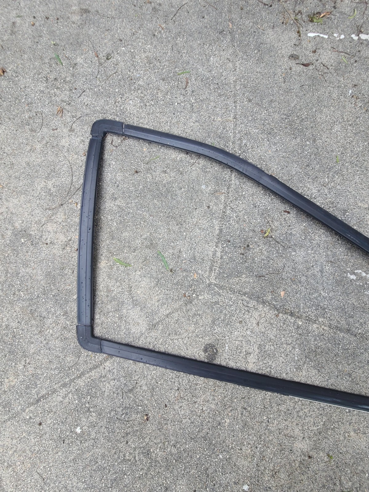 OEM Toyota Corolla AE86 HATCH LEFT Rear Quarter Panel Glass Trim ...