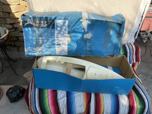 Vtg KYOSHO FAIRWIND 900 Sailboat RC Kit 3421 for Parts or Repair ...