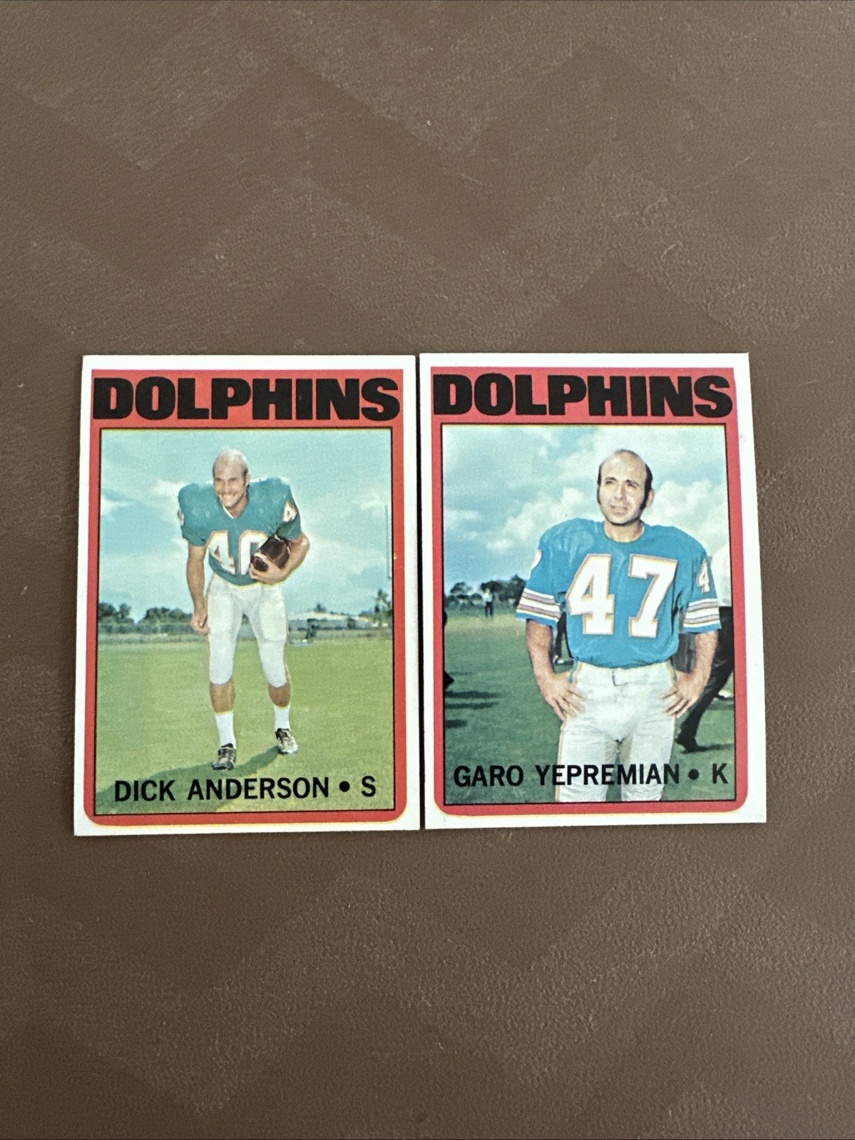 1972 Topps Football # 98 Dick Anderson & # 115 Garo Yepremian Dolphins ...