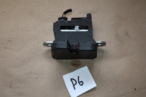 Volkswagen Passat Variant B6 2006 Tailgate trunk boot lock catch latch ...
