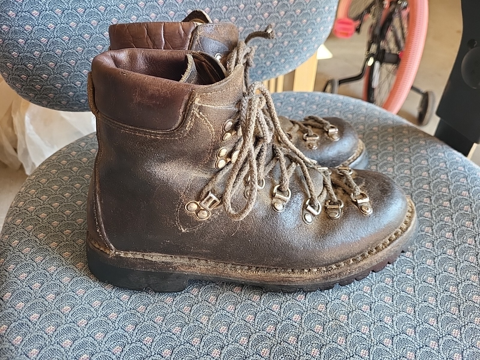 Vtg Raichle Made in Switzerland Leather Mountaineering Hiking Boots ...
