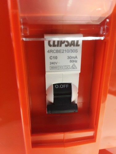 Clipsal 485p4cb30 Safety RCD Protected Quad Switch Socket Outlet 10a ...