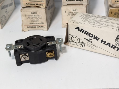 Lot of 2 Arrow Hart 6440 Locking Receptacle, 20A, 120/208V, 3PH, Y 4P ...