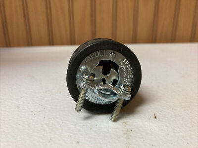 Connectors - Female Twist Locking Connector