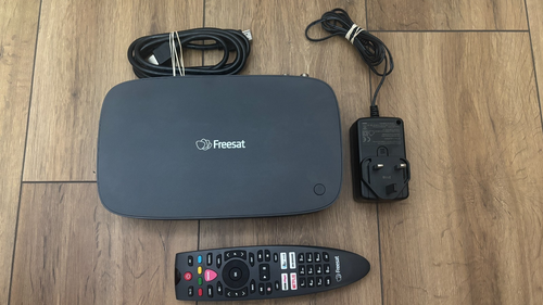 FREESAT Arris UHD4X500 Smart 4K Ultra HD Digital TV Recorder (500 GB ...