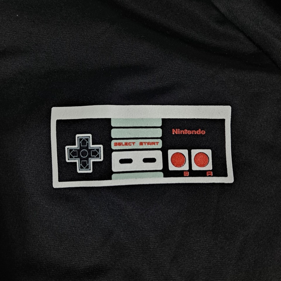 Nintendo Jacket Men Medium Black Full Zip Gaming NES Controller Retro ...